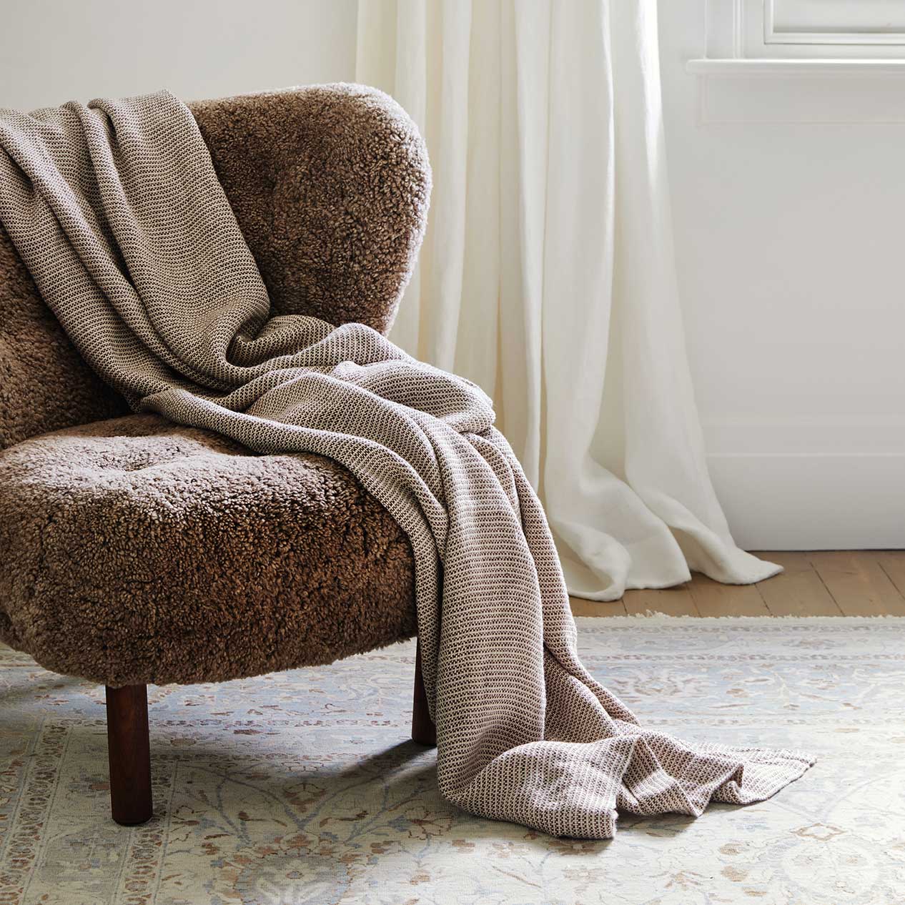Linen Throws | Shop Throw Blankets Online- CULTIVER- USA