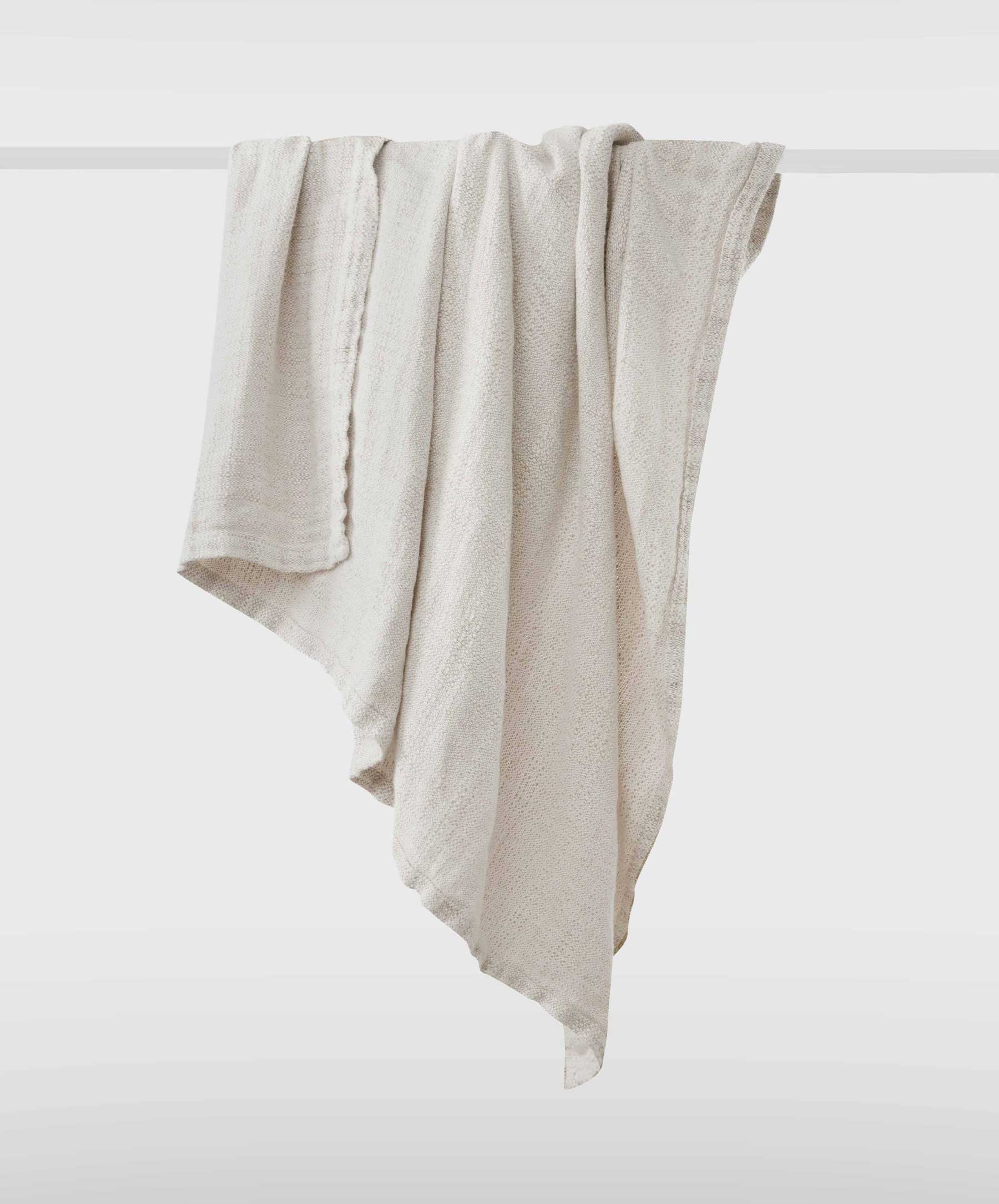 Linen Throws | Shop Throw Blankets Online | CULTIVER - USA