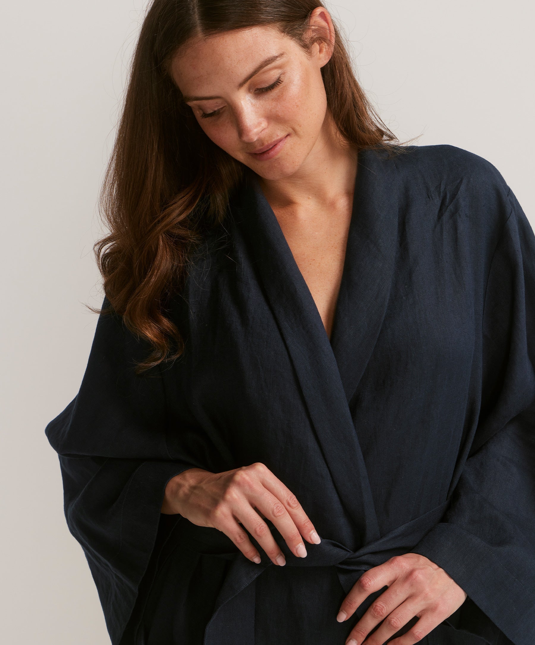 Linen Robe - Ink | CULTIVER - USA