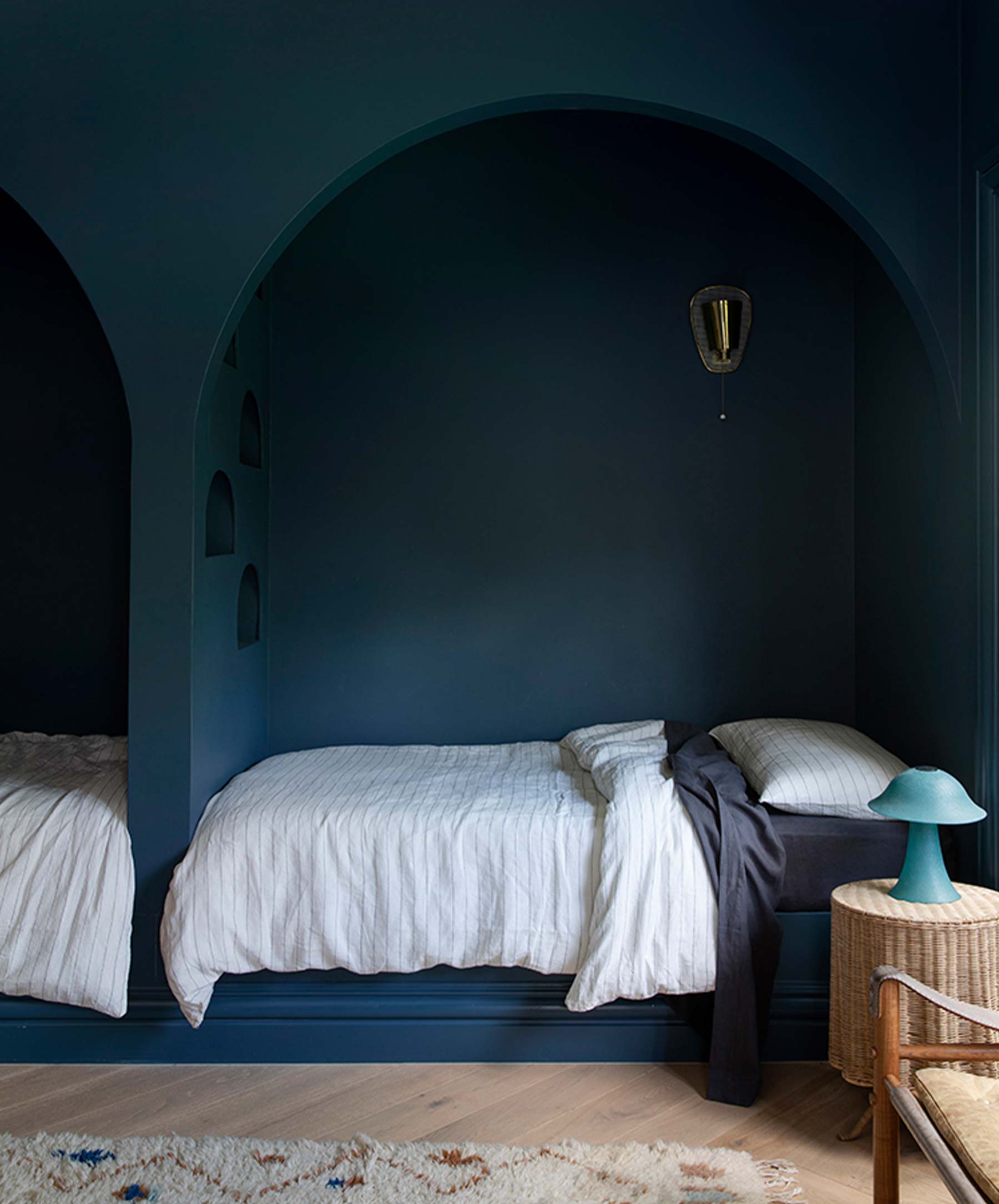 Linen Fitted Sheet - Slate | CULTIVER - USA